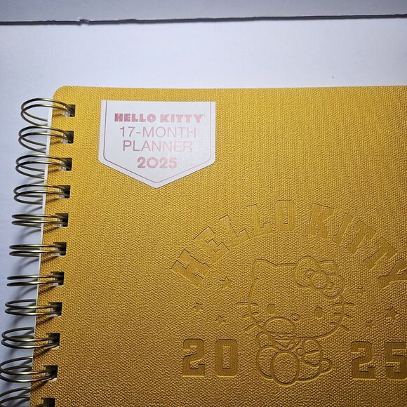 Hello Kitty | Office | Hello Kitty 224 2025 Planner 7 Months Monthly ...